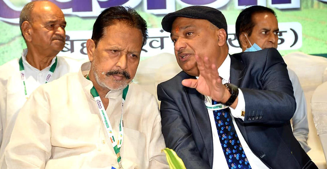 Biscomaun brings fresh apple from J&K for Chhath Pooja